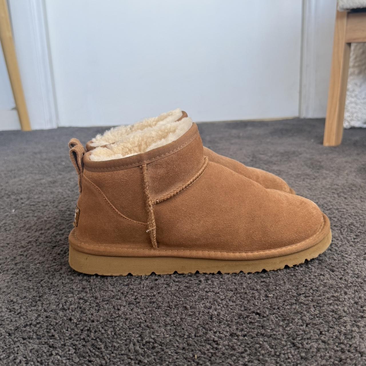 ultra mini uggs 🐻👞 size 39 - (8) hardly worn, no... | Depop