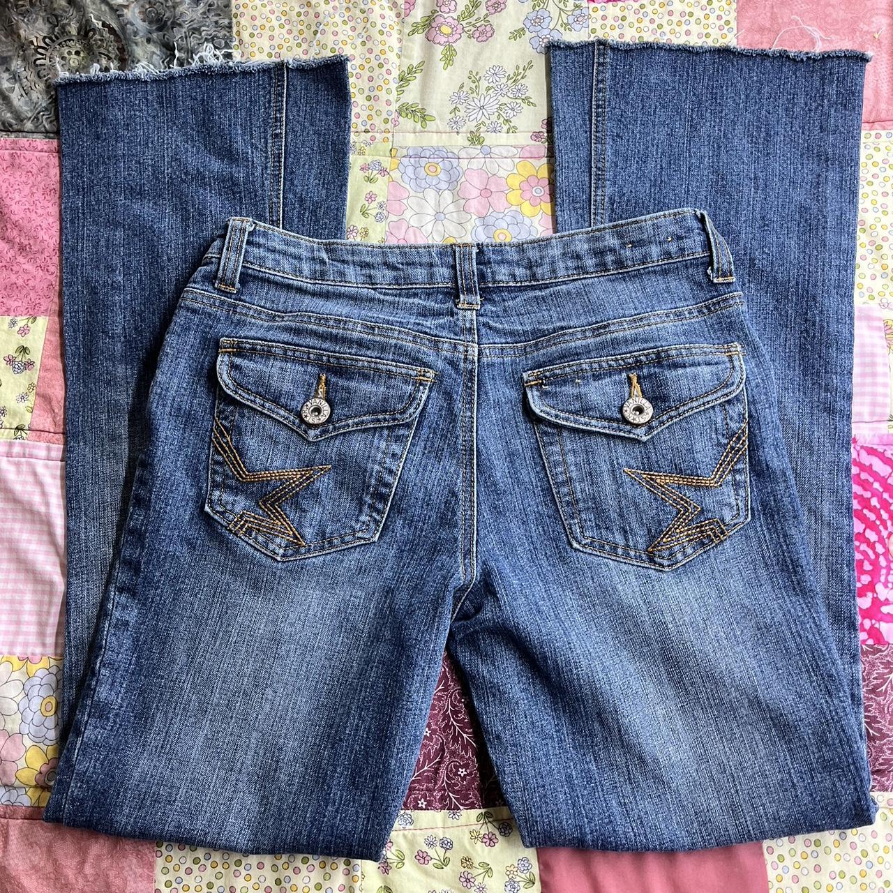 SUPER cute size 7 Vanilla Star FLARED jeans with... - Depop
