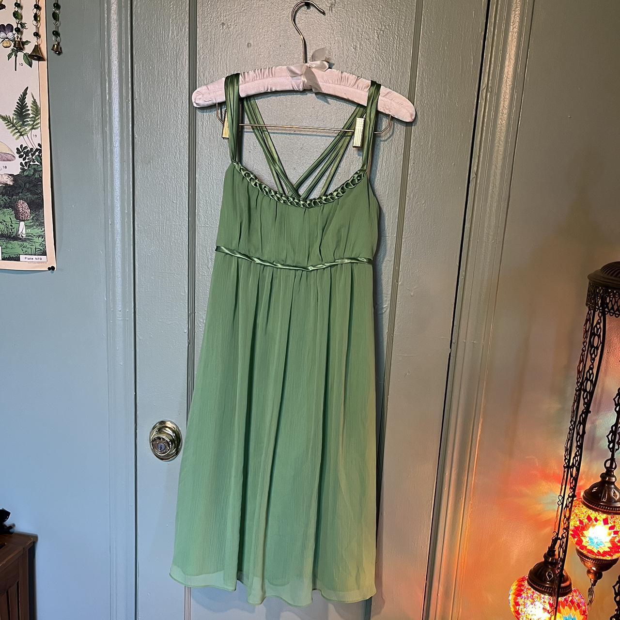 2000s green polyester dress from David’s bridal 🌿💚... - Depop