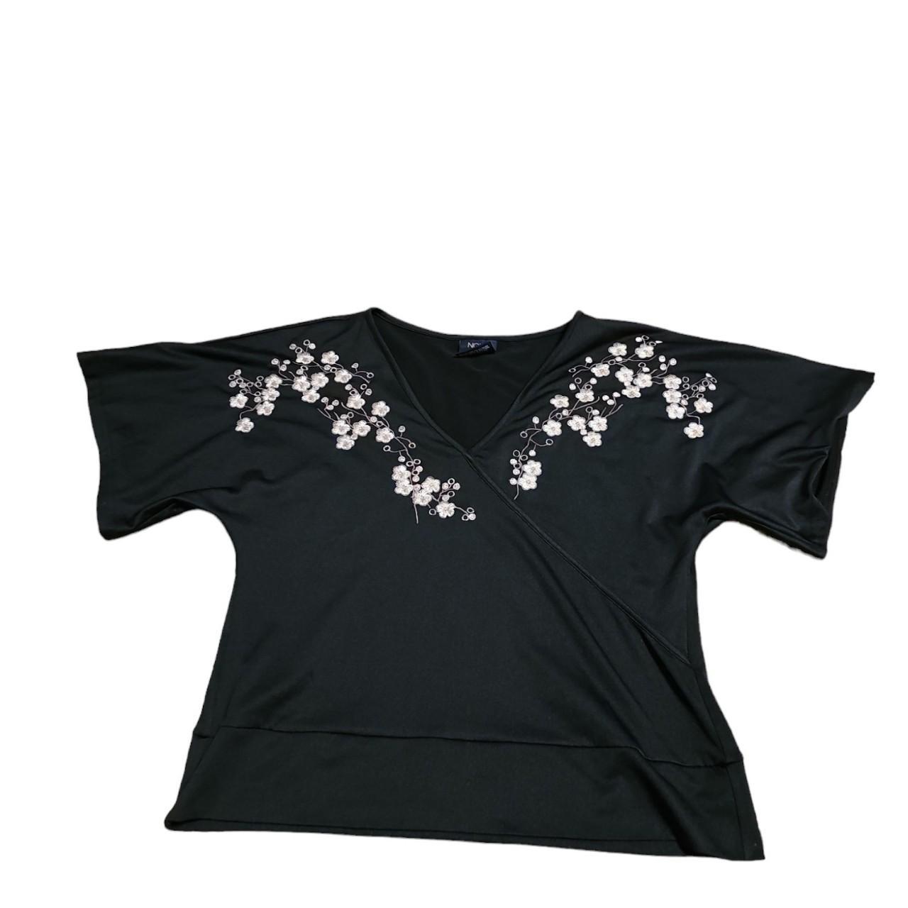 Y2k Now Embroidered top Good condition Size... - Depop