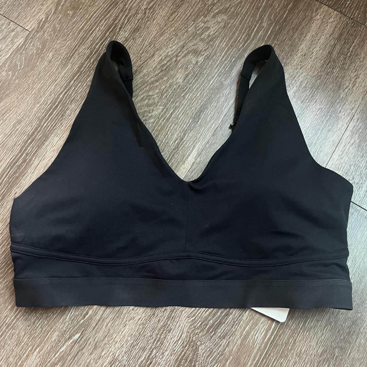 Black Fabletics sports bra brand new Size XL... | Depop