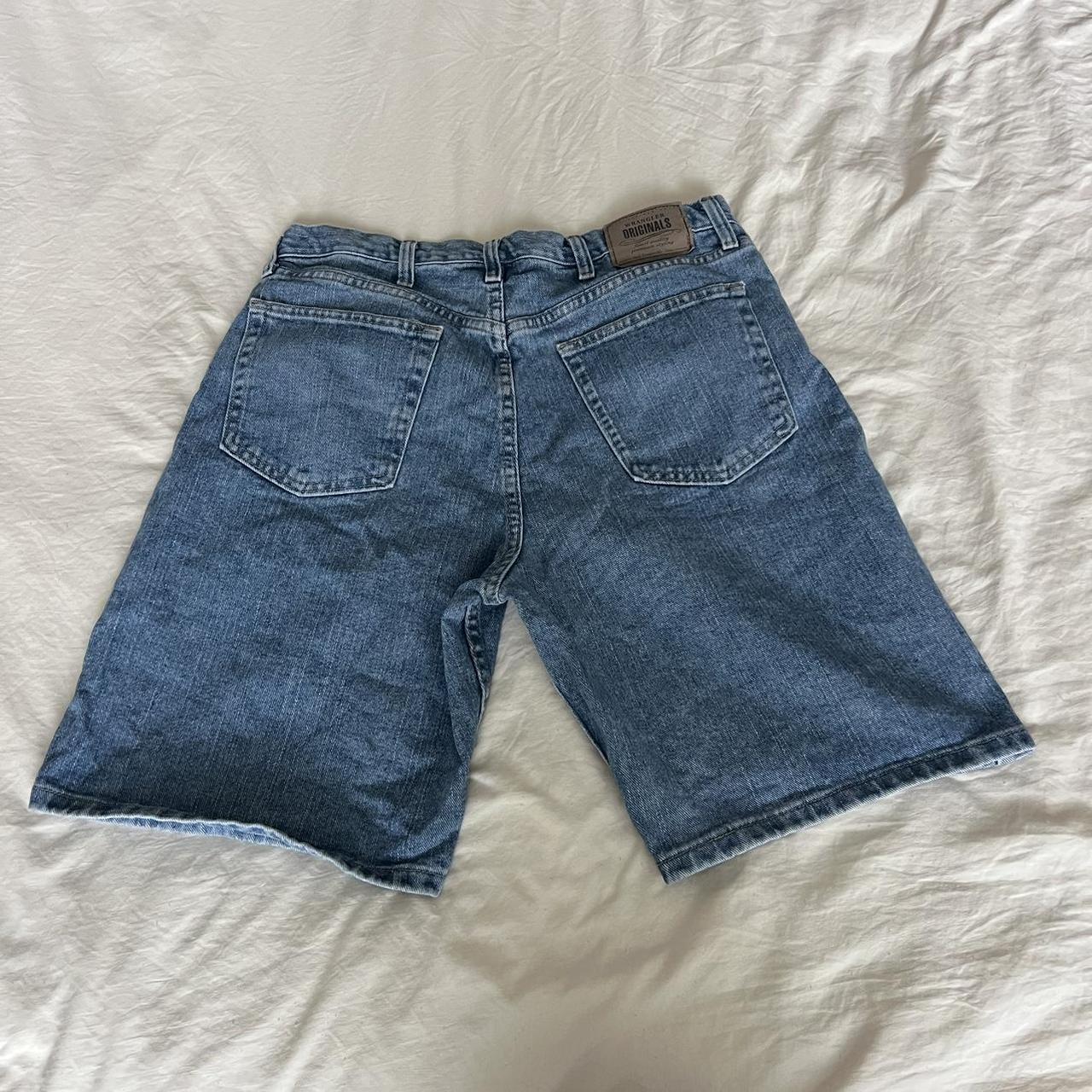 wrangler jorts size 34 small stain and back shown... - Depop