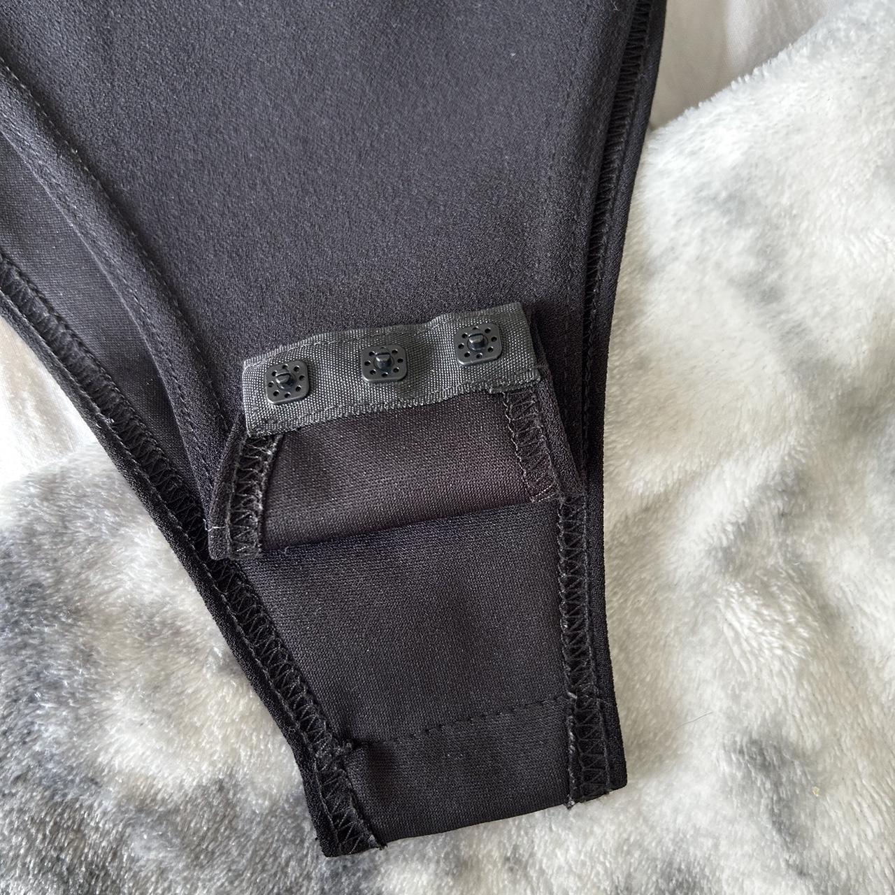 Boohoo black netted long sleeve bodysuit Size 10... - Depop