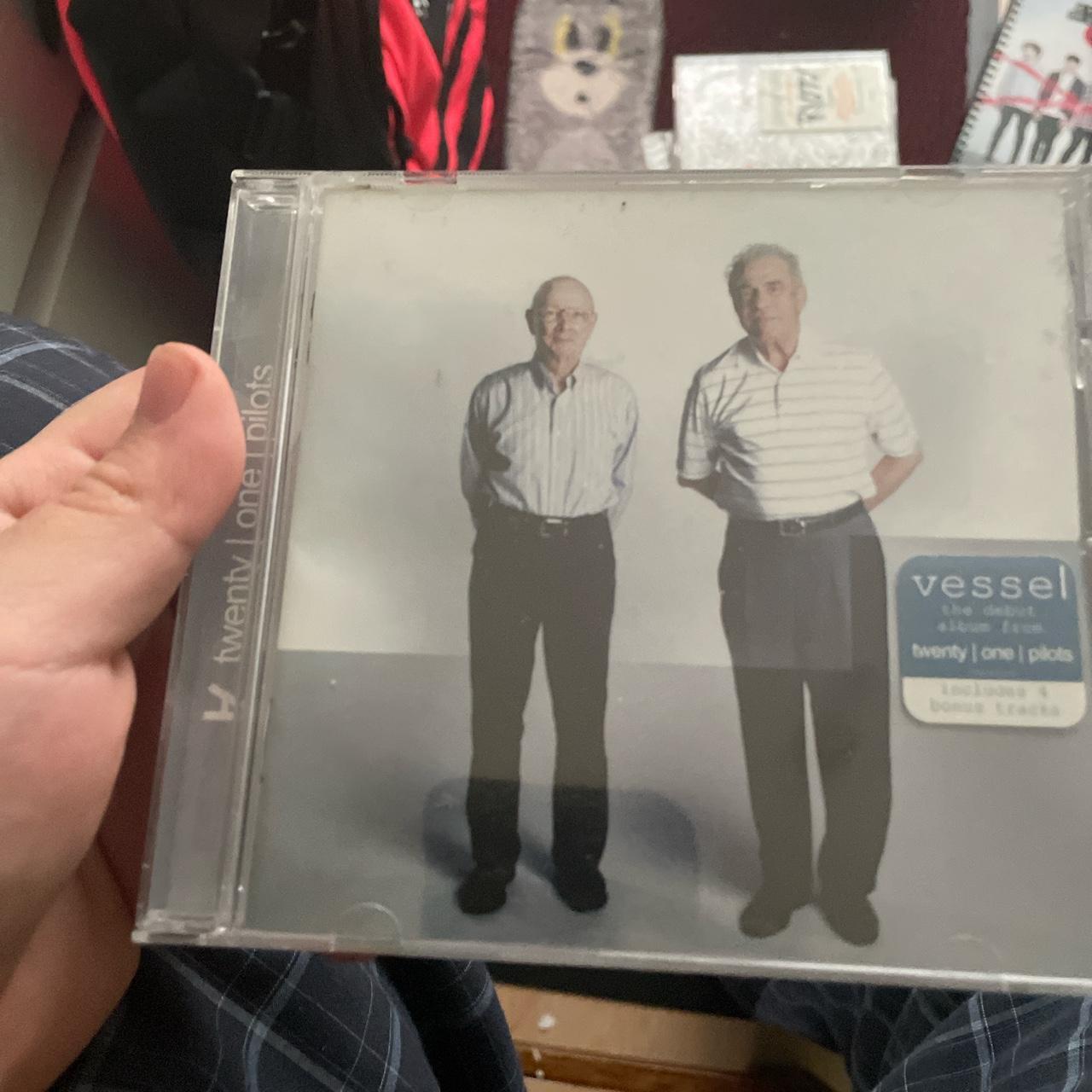 Twenty one pilots vessel cd - Depop