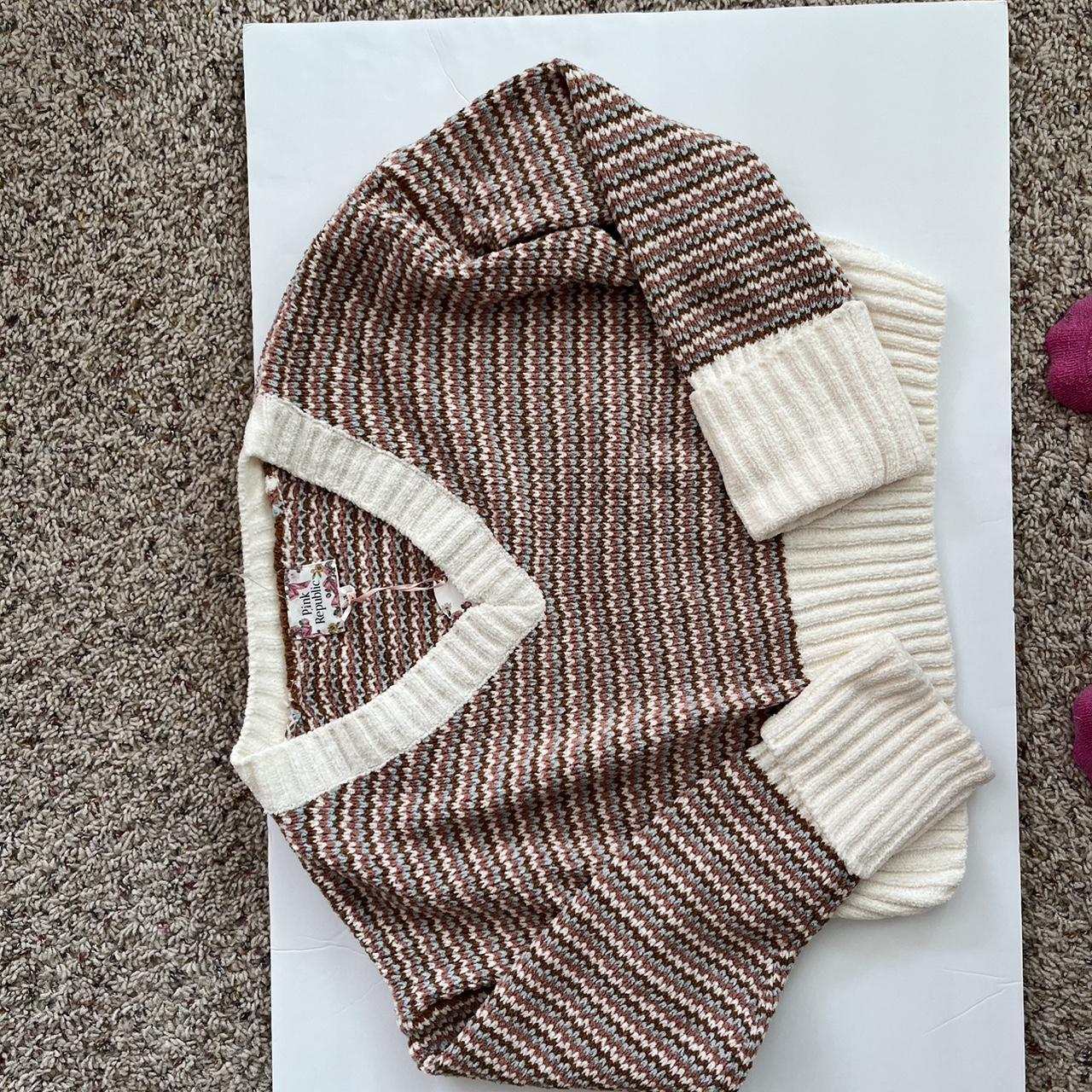 Super cute cropped sweater with tags,never worn I... - Depop