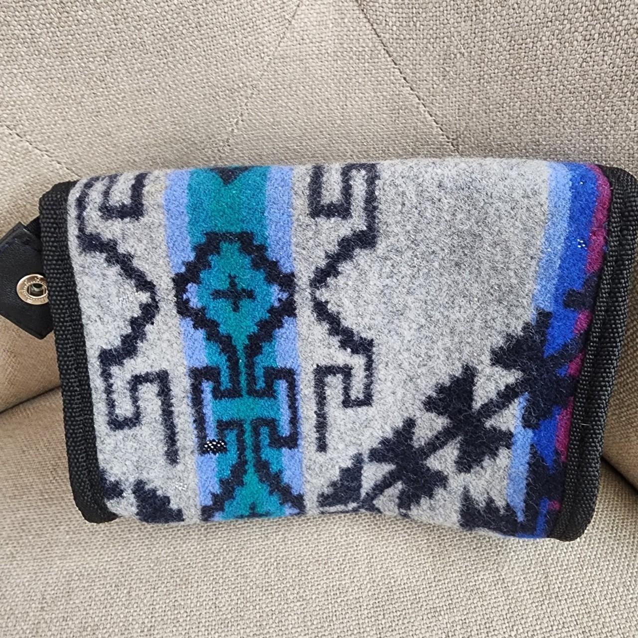 Pendleton pouch - Depop