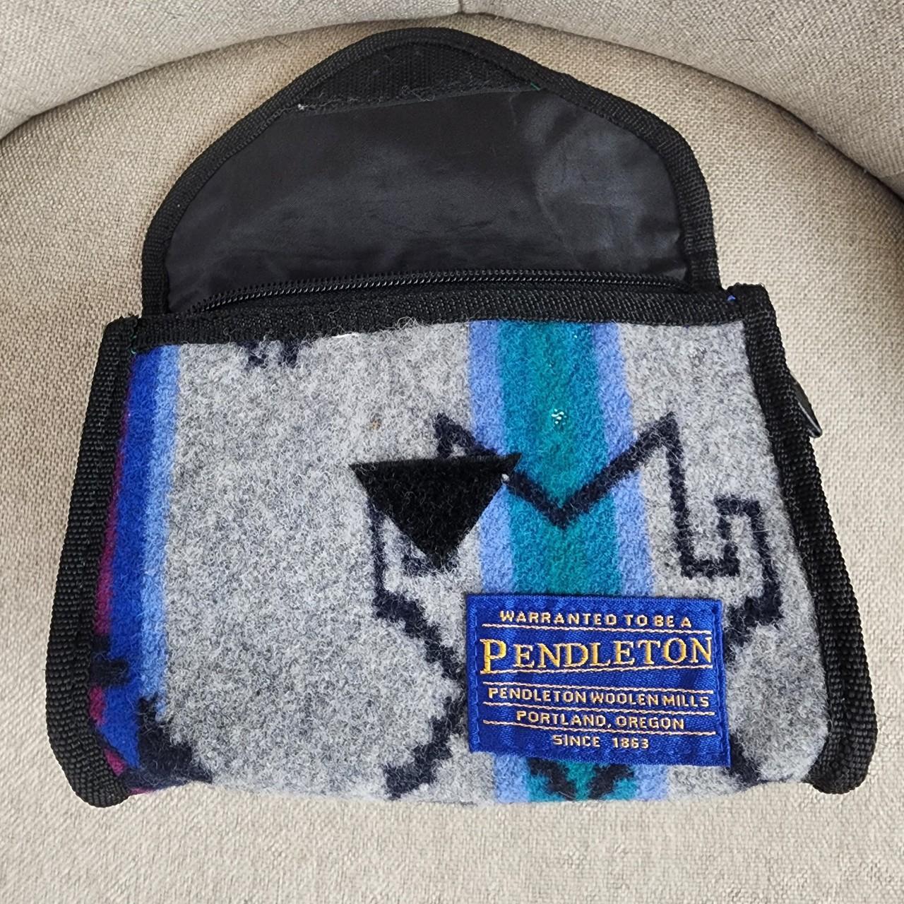 Pendleton pouch - Depop