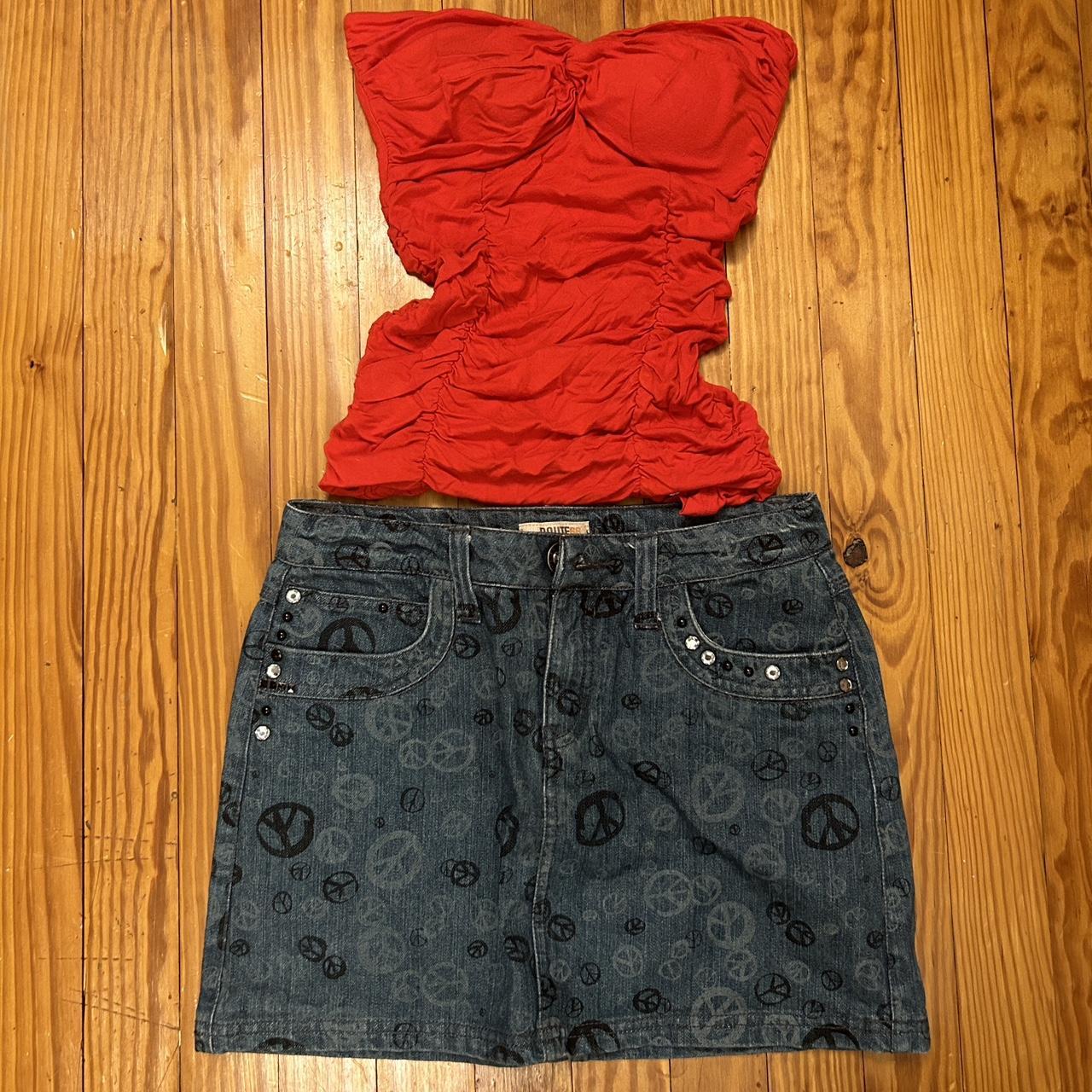 Bebe tube top, red, size small, with built in padding. - Depop