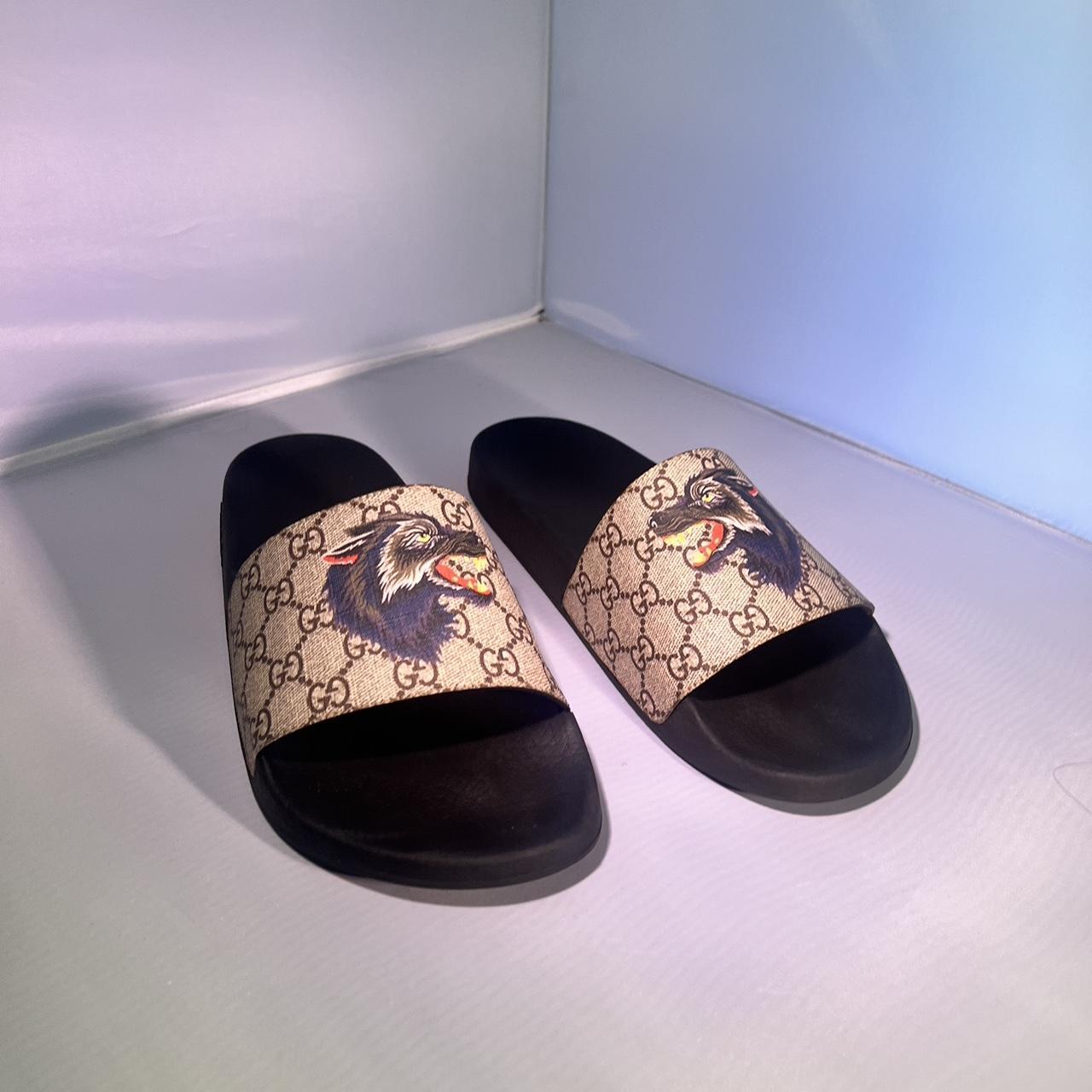 Gucci Slides authentic Worn once fits like size 11 - Depop