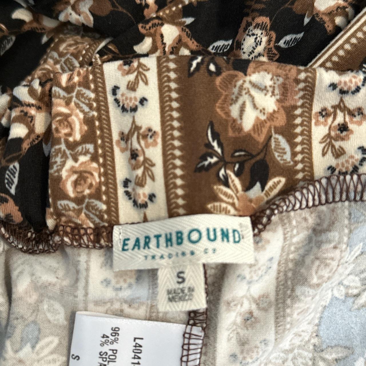 EarthBound hippie floral flare leggings elastic... - Depop