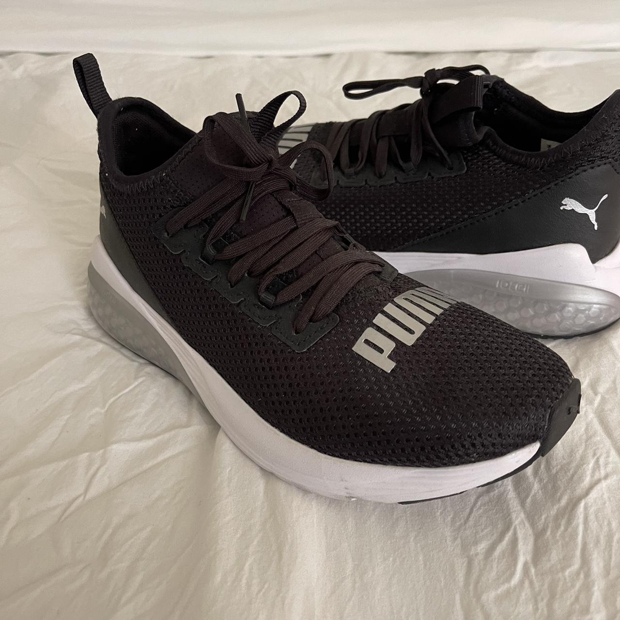 Puma Women's Black Trainers | Depop