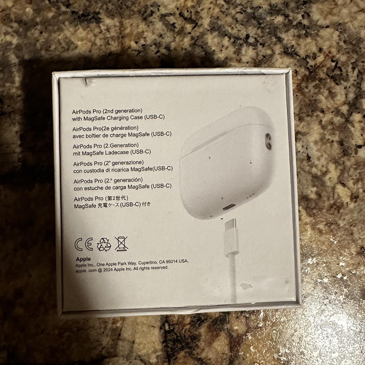 Apple- dj and studio music -brand new have proof... - Depop