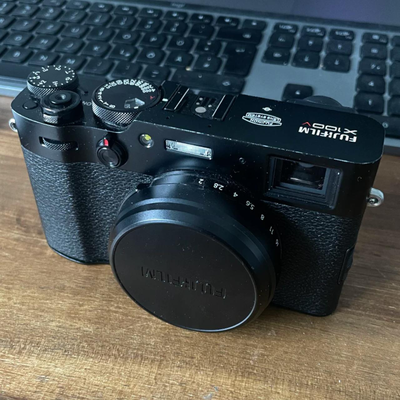 Fujifilm X100V Fuji Compact Camera APS-C 15600... - Depop