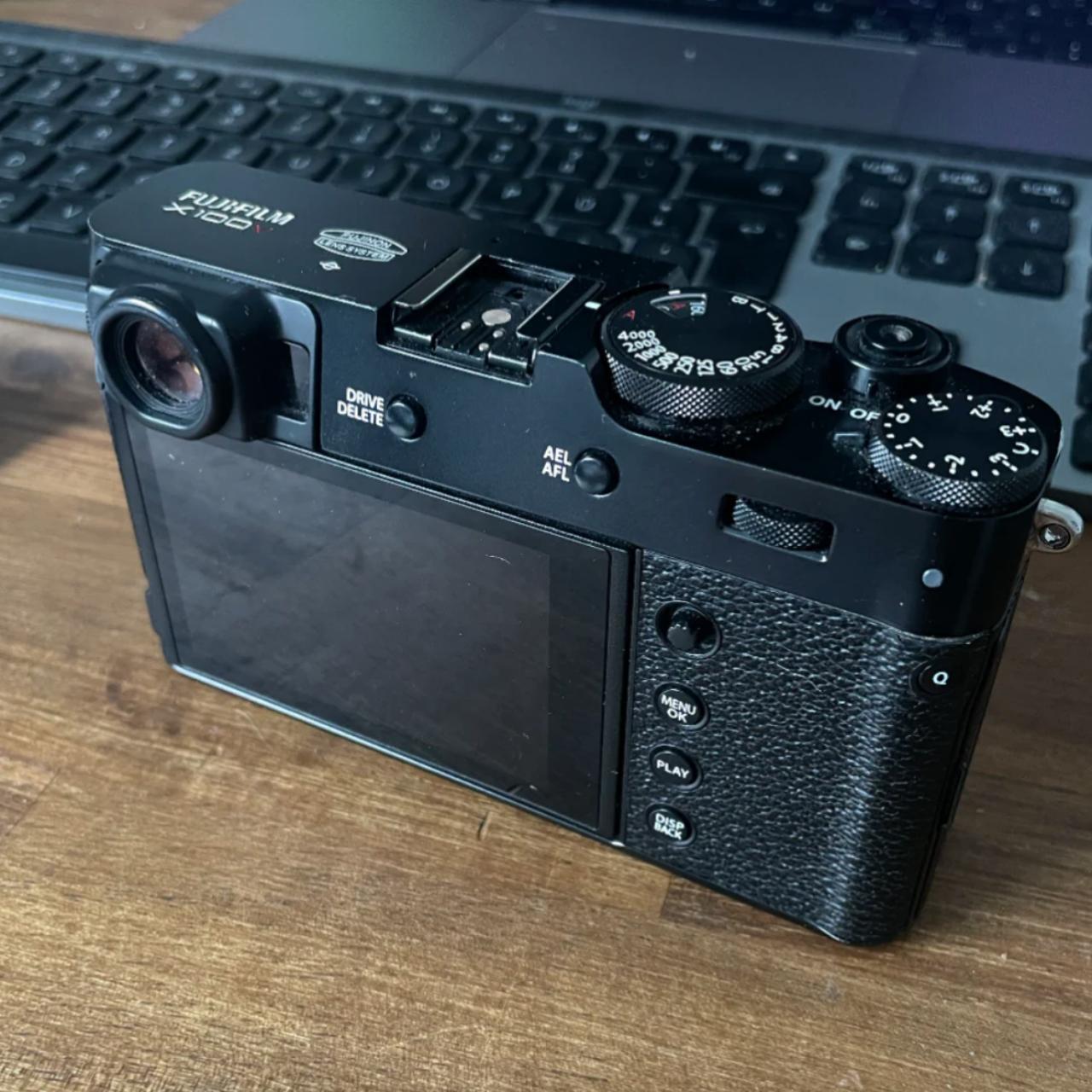 Fujifilm X100V Fuji Compact Camera APS-C 15600... - Depop