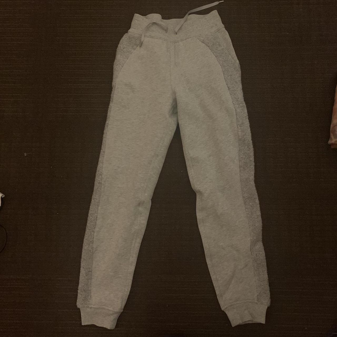 Lululemon grey sweats Size 2 #lululemon... - Depop