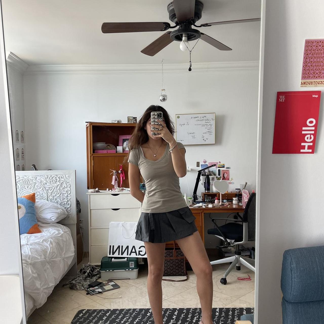 basic y2k gray tee size: CH/S great condition dm... - Depop