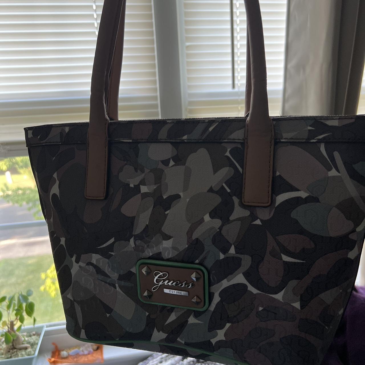 Guess Bag Milti color Shoulder bag - Depop