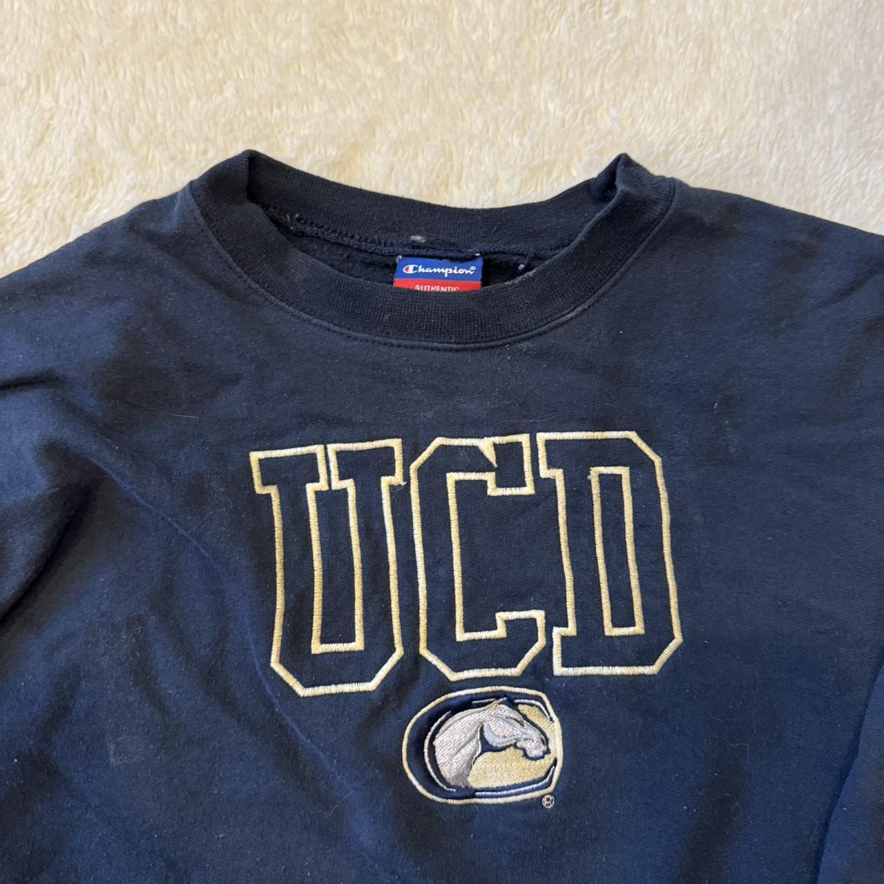 Champion UCD sweatshirt So comfy and soft Size M - Depop