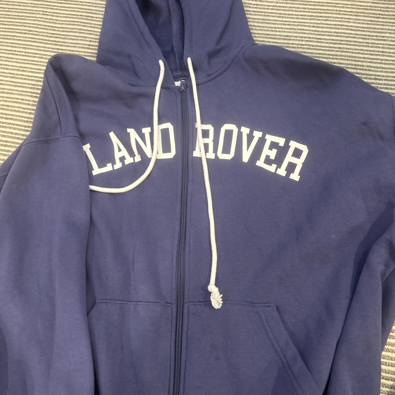 Land Rover zip up - Depop