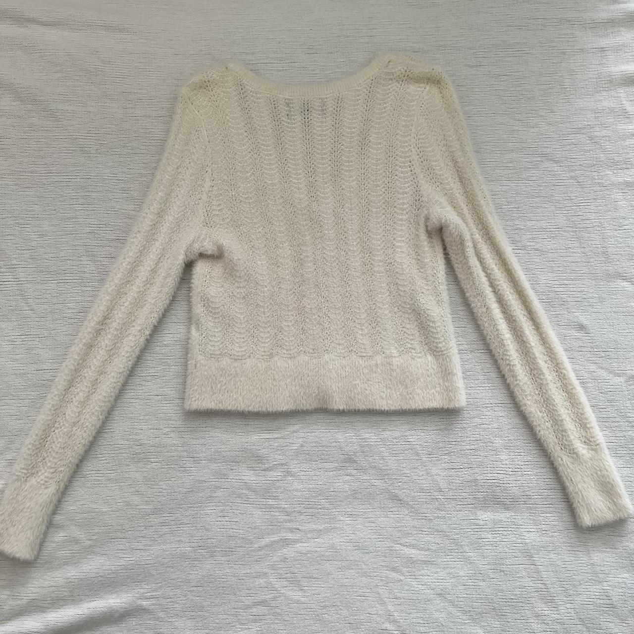Abercrombie & Fitch Women's Cream Cardigan | Depop