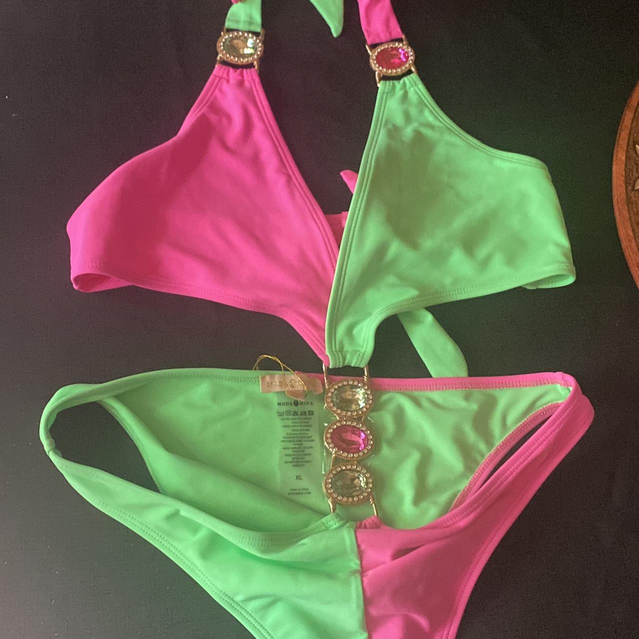 size XL but fits like L modaminx bikini #uk #trendy... - Depop