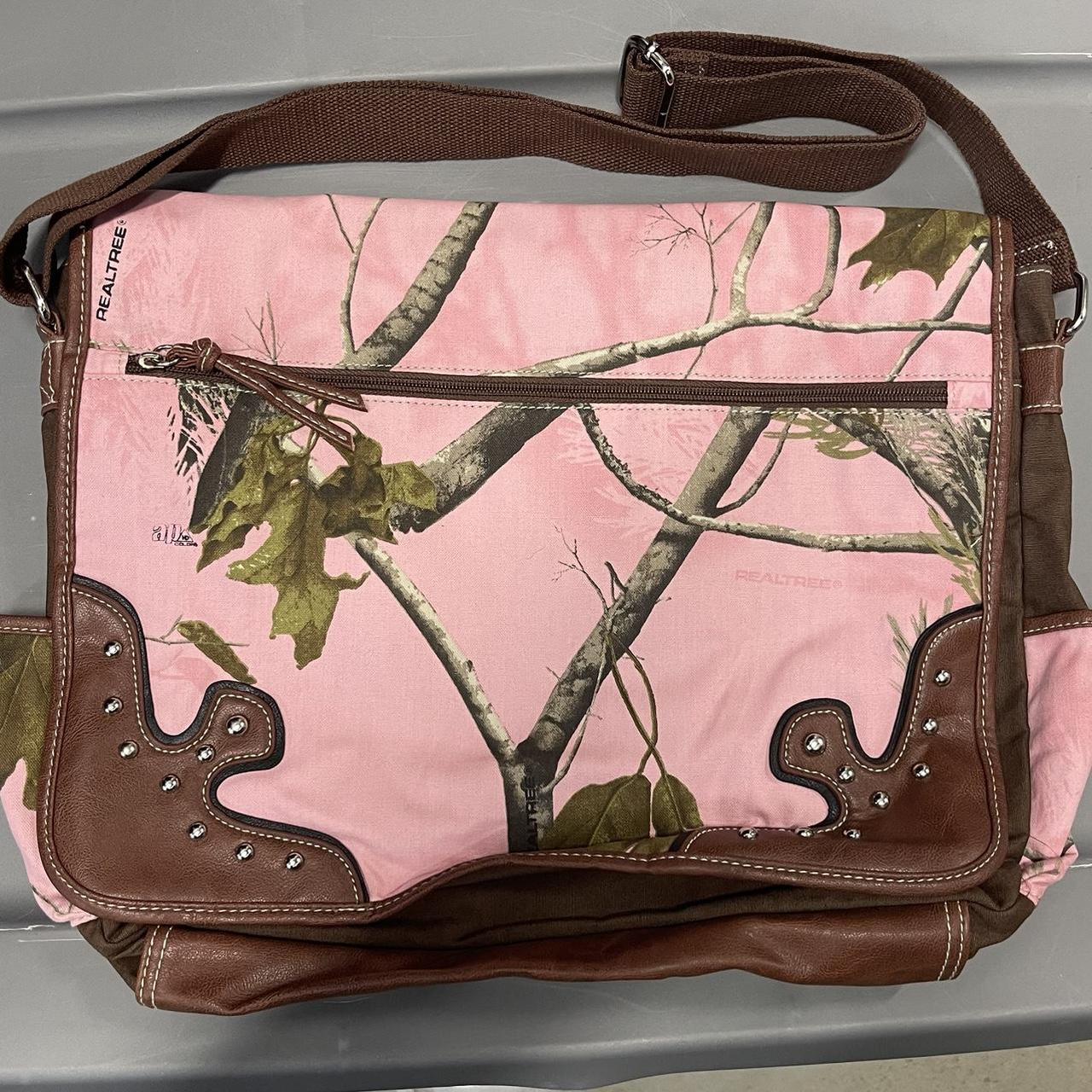 Pink Camo Realtree shoulder laptop bag - Depop