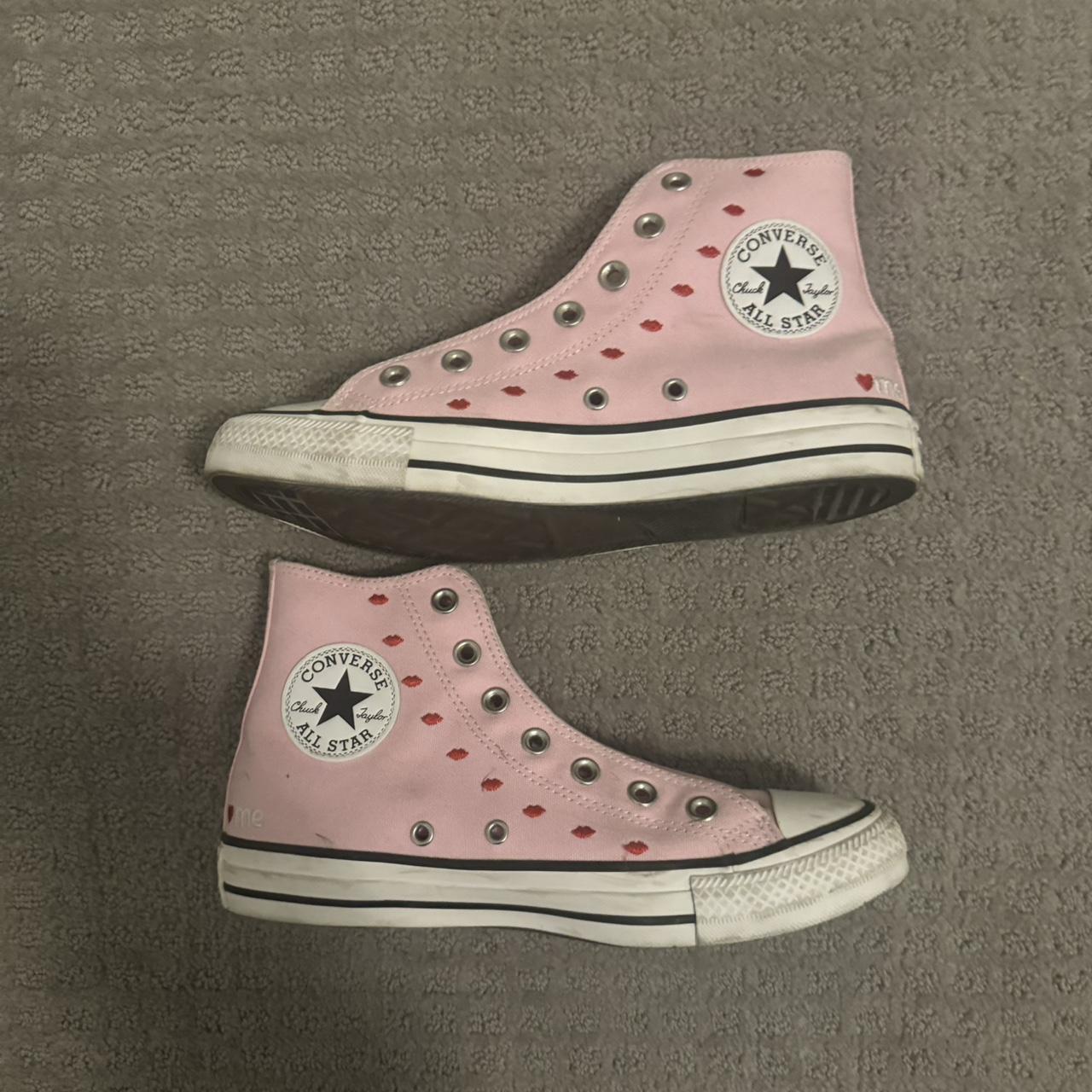 light pink valentine’s day converse - like new... - Depop