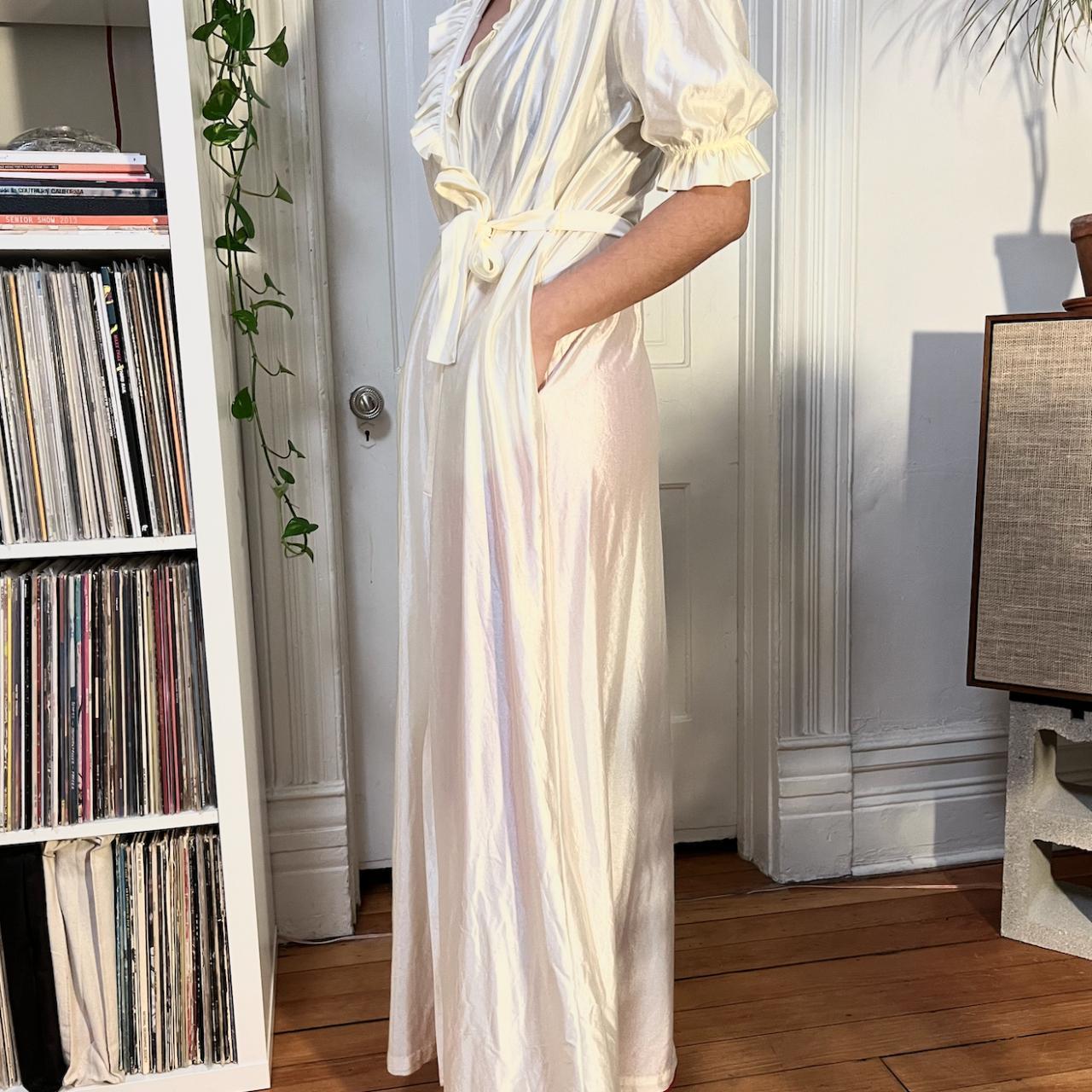 🕯️ vintage off white satin night gown / robe🌙... - Depop