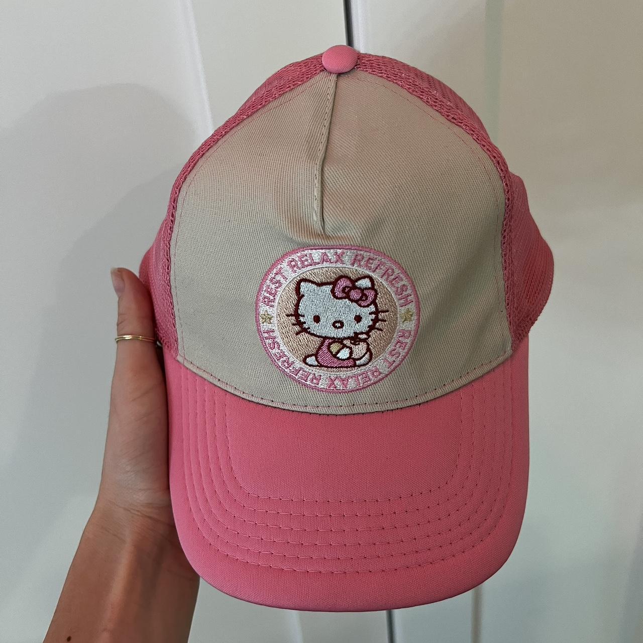 Hello kitty hat - Depop