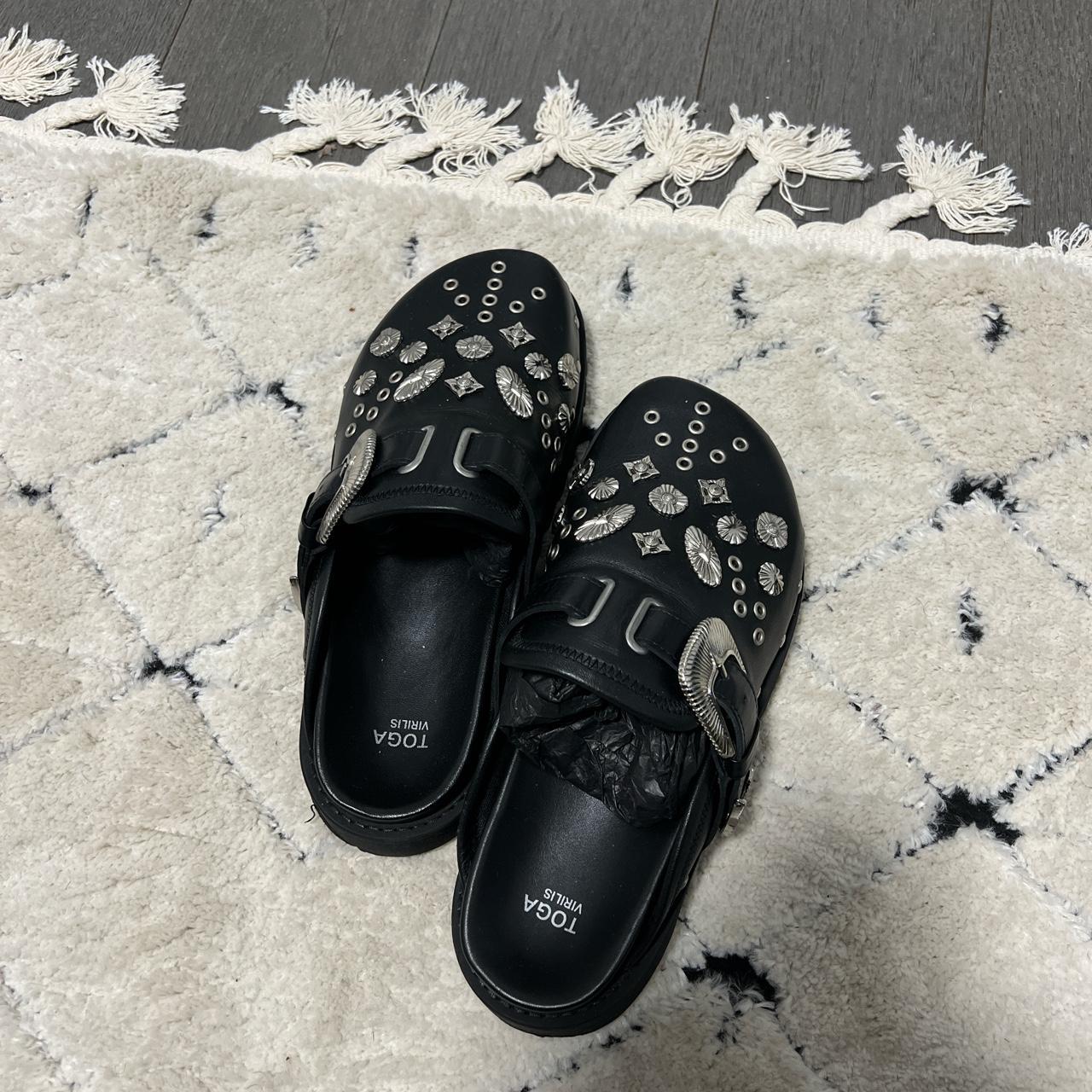 Toga Virilis Slides - Depop