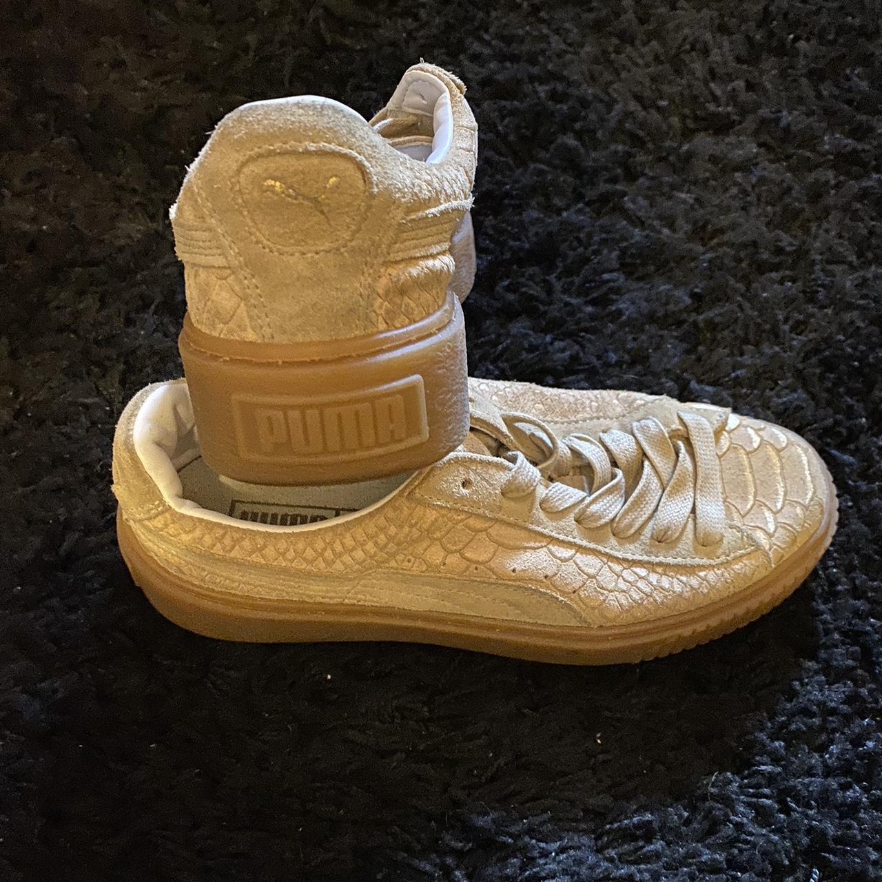 Puma Women's Tan Trainers | Depop