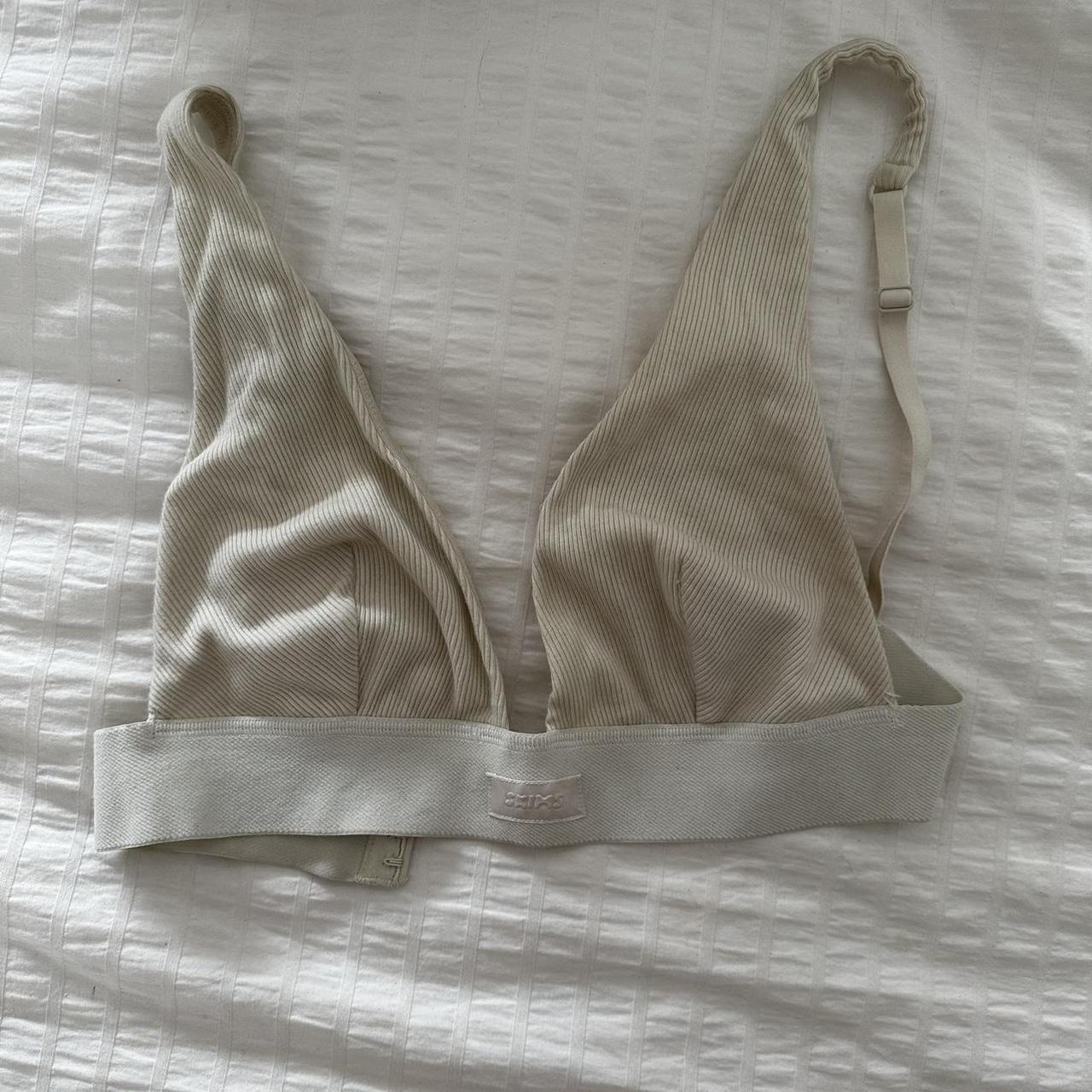 Skims Women's Cream Bra | Depop