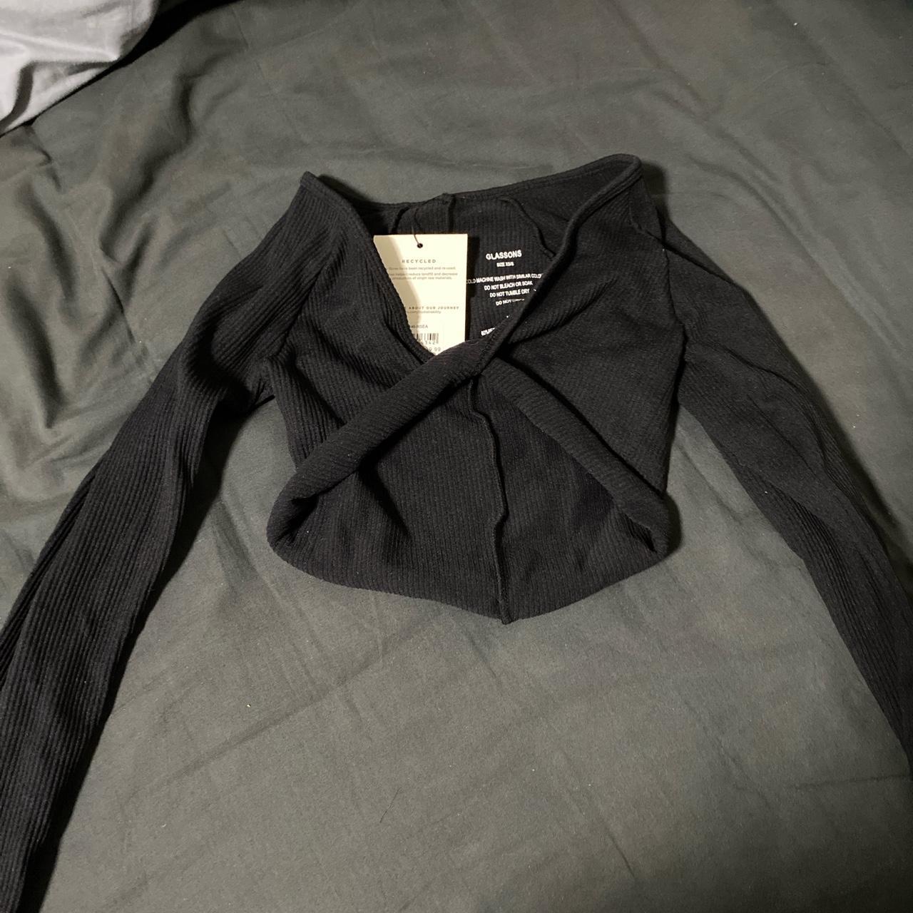 Glassons twist crop top black xs brand new with tags - Depop