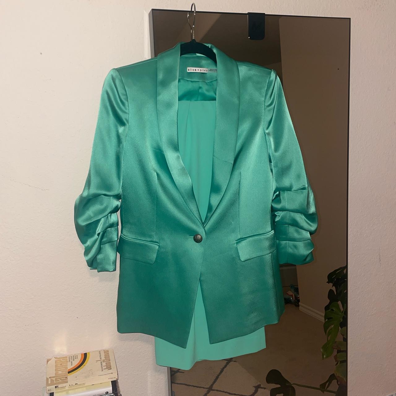 alice + olivia Women's Suit | Depop