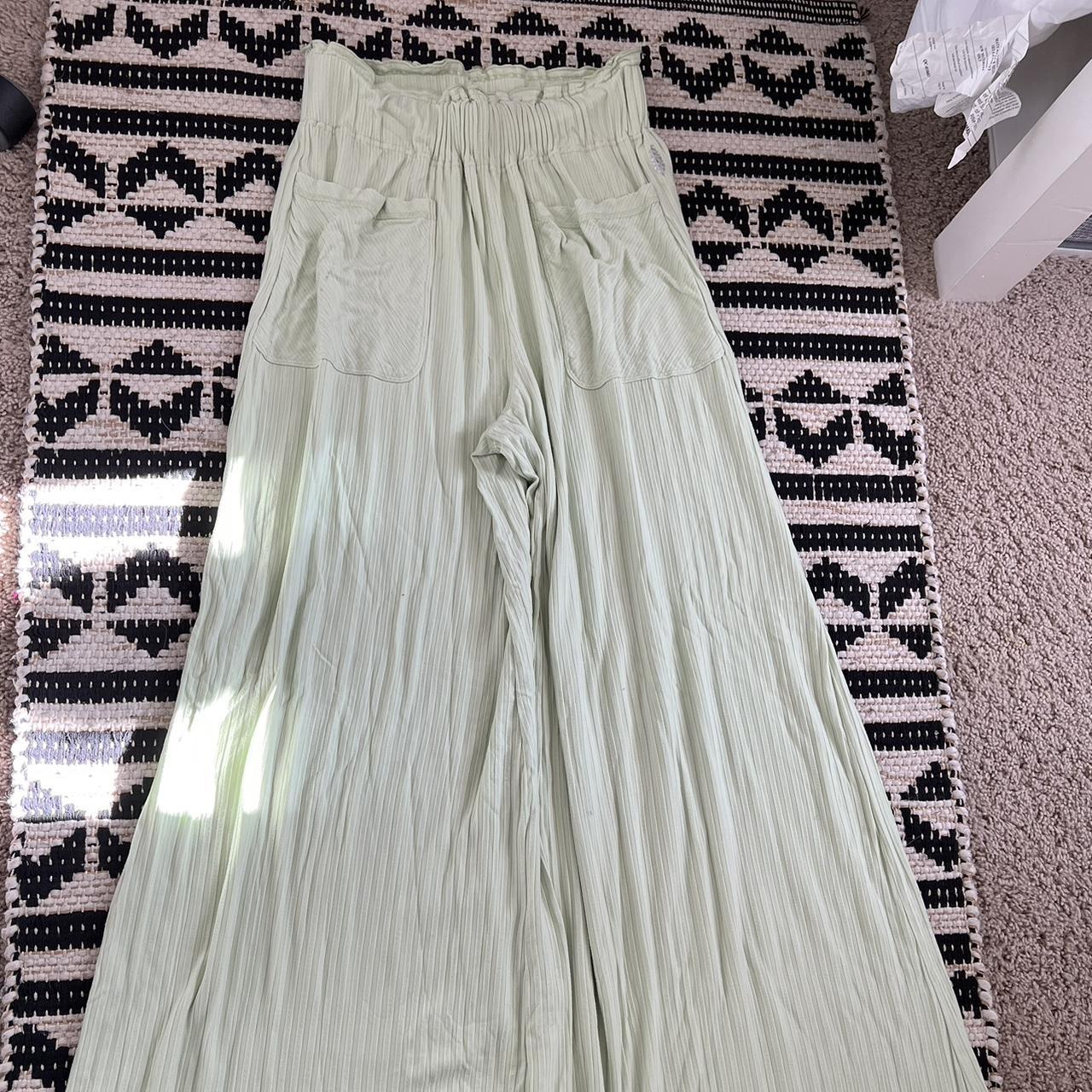 amazing light green flowy free people pants - Depop