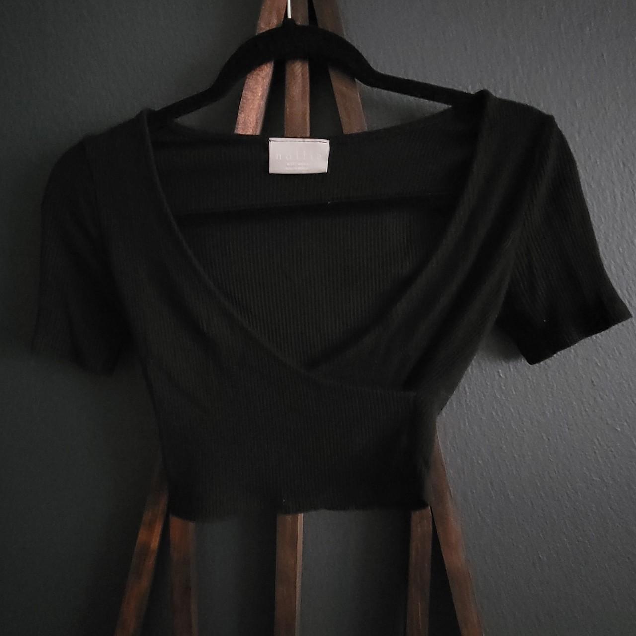 Black short sleeve ripped crop top Size XS - Depop