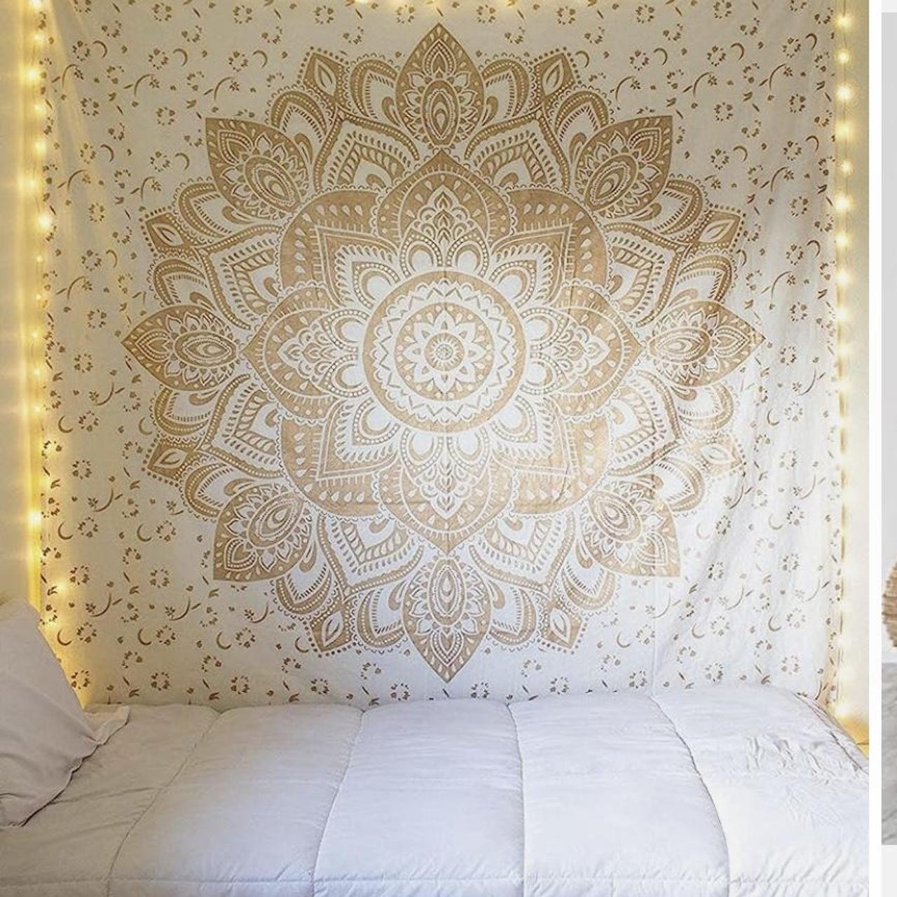 Pretty Tapestry deco - Depop