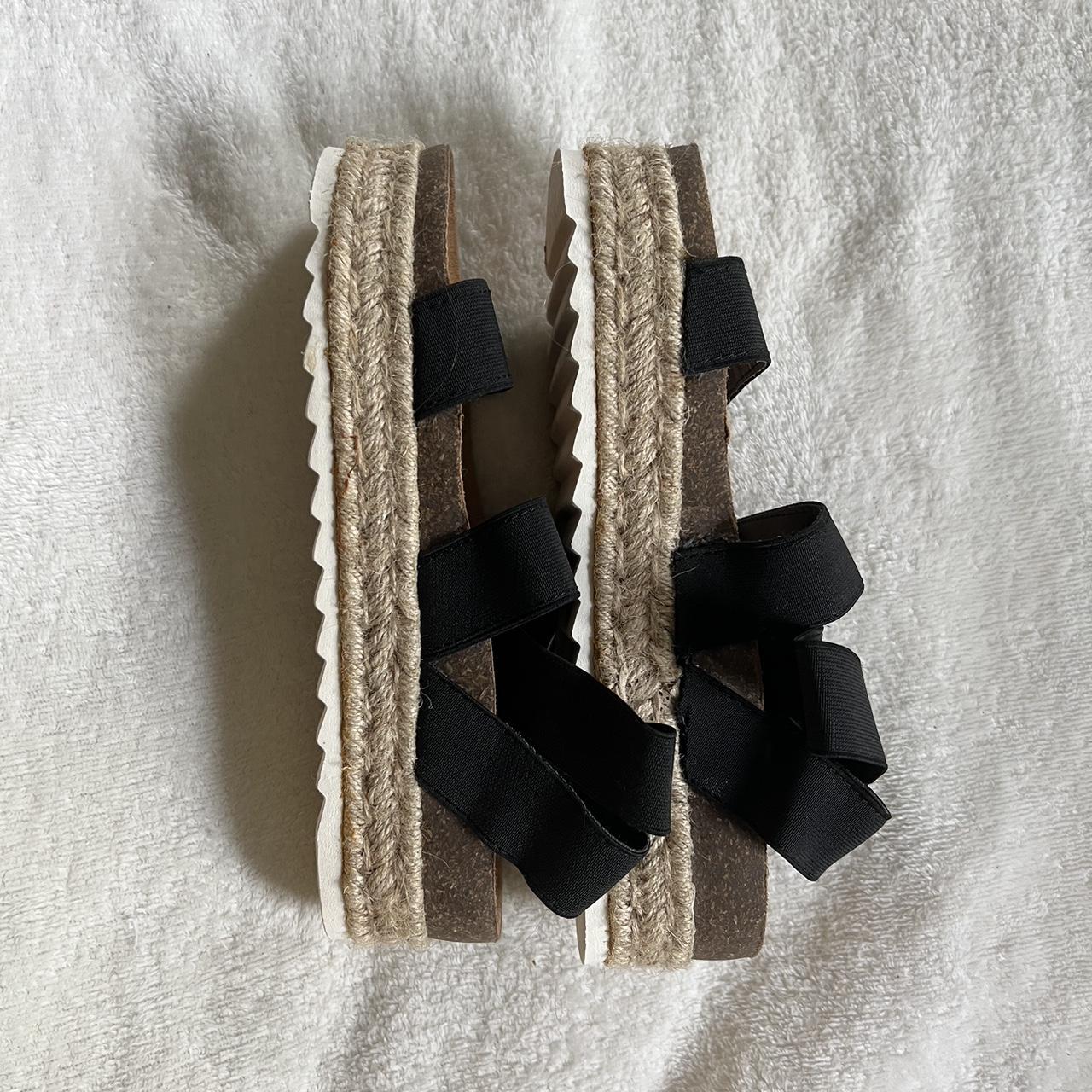 nature breeze strappy sandals - Depop