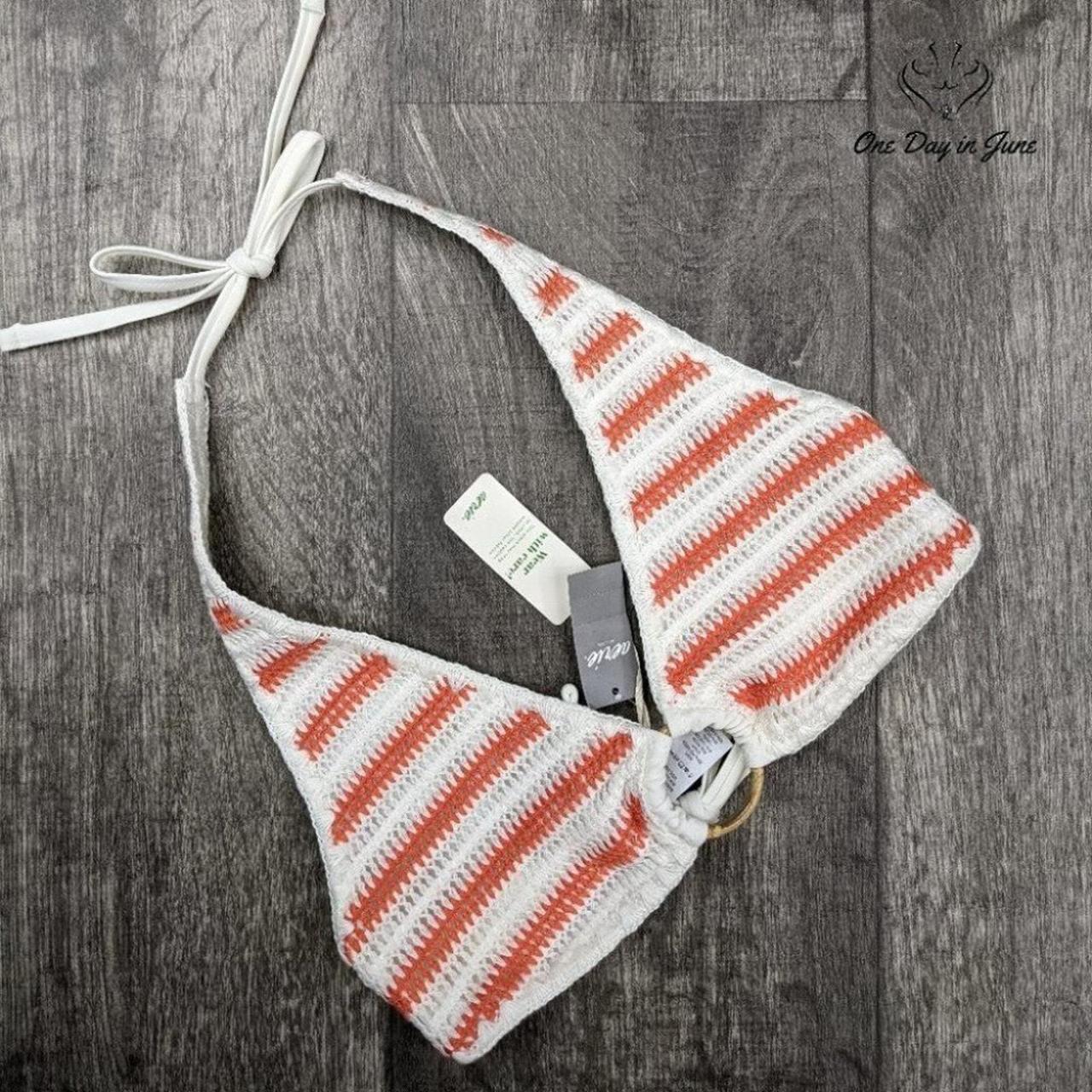 American Eagle Outfitters Aerie Triangle Bikini Top... | Depop