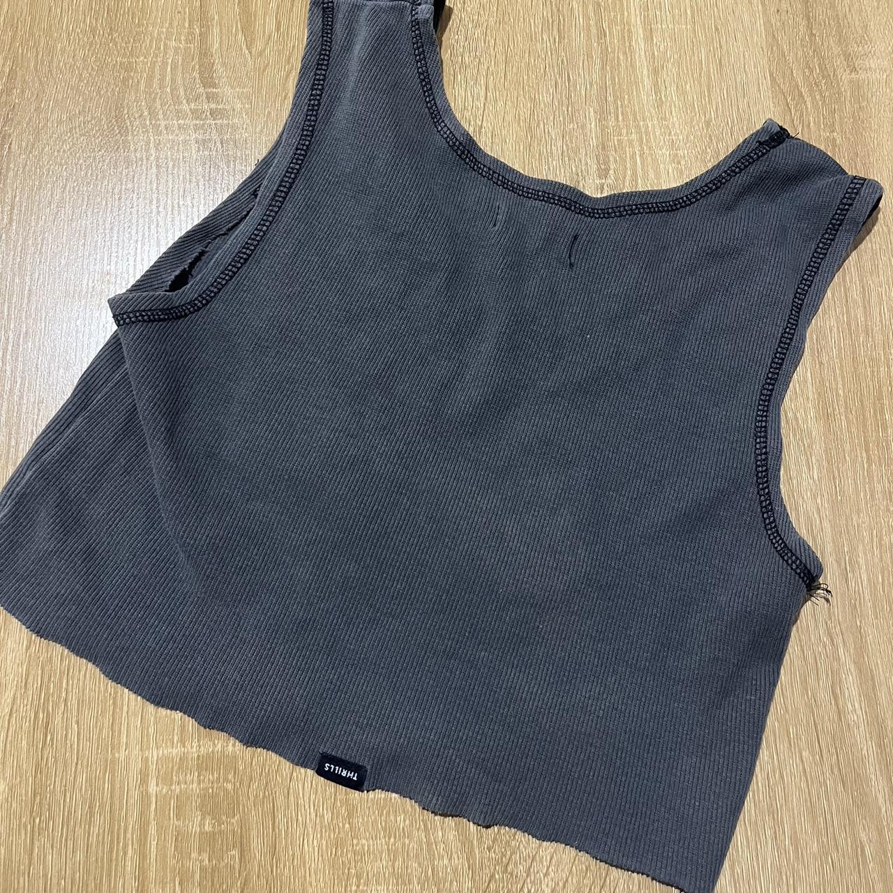 thrills singlet threading is lose on parts size 8 - Depop