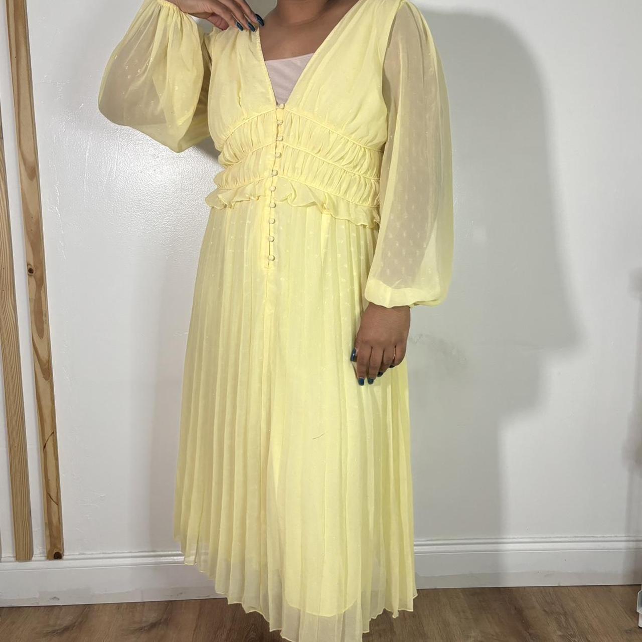 Curve Line Pleated lemon colored Dress , only worn... - Depop