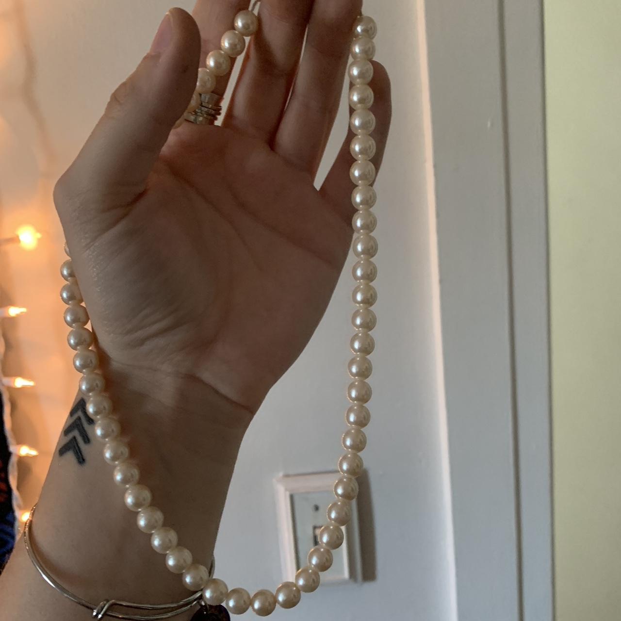 (Fake) pearl necklace! #pearl #jewelry #necklace - Depop
