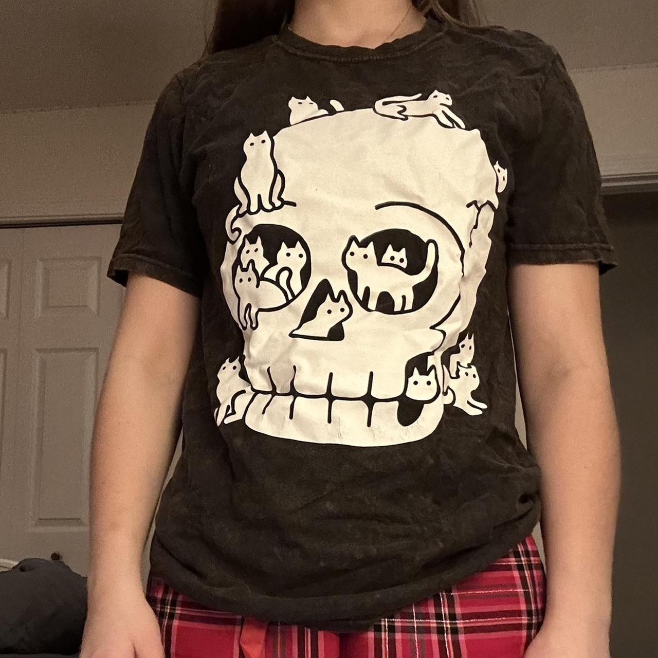 hot topic skull kitty shirt never worn super soft... - Depop