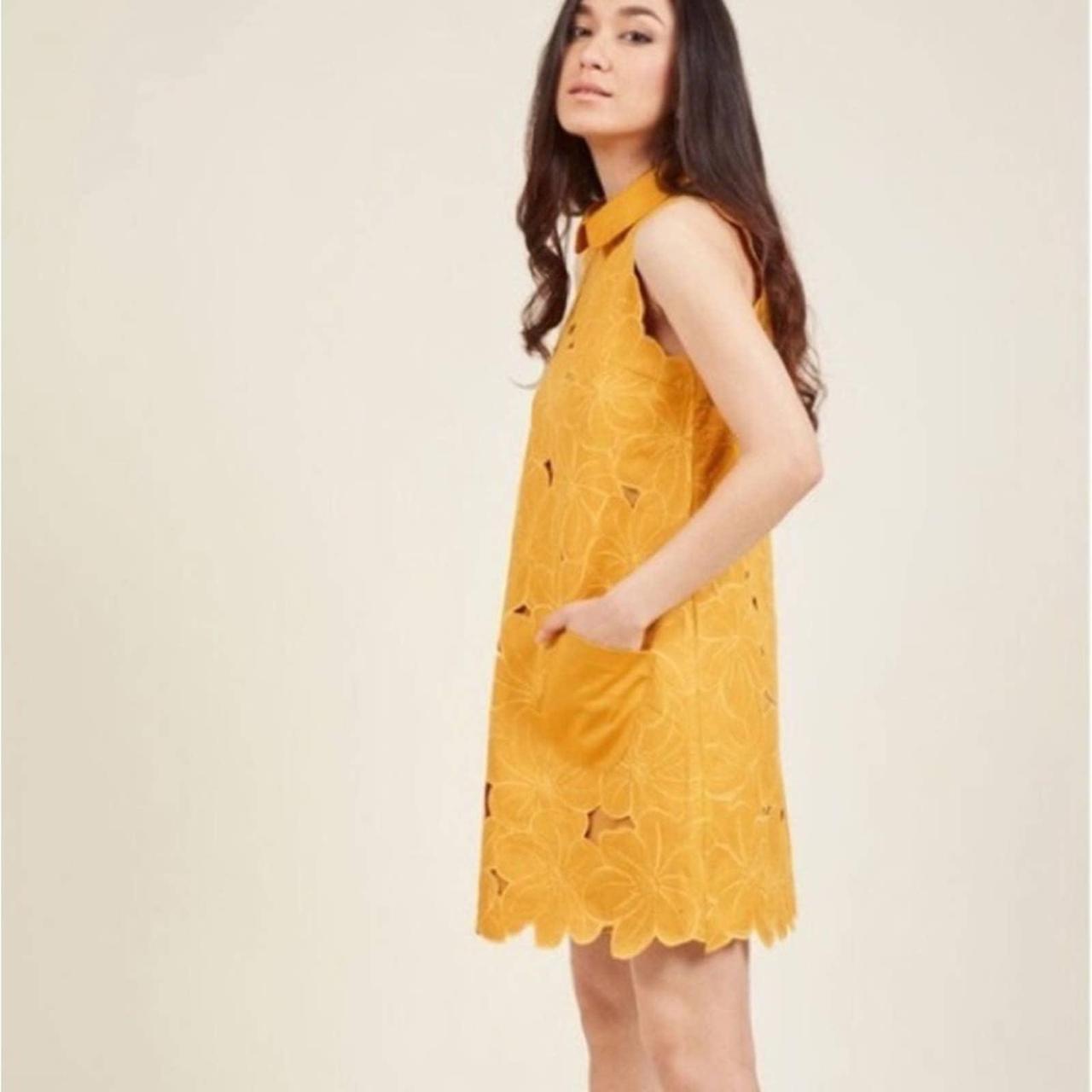 ModCloth Fervour floral shift dress with pockets,... - Depop