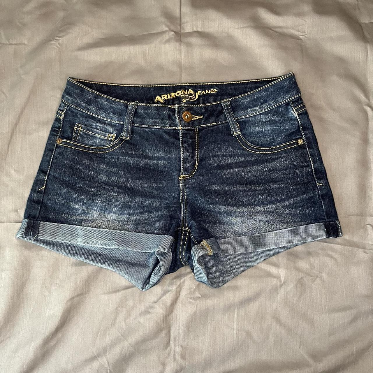 Arizona Women's Shorts | Depop