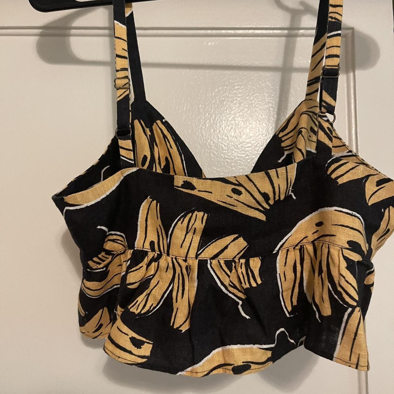 Farm Rio Women's Yellow and Black Crop-top | Depop