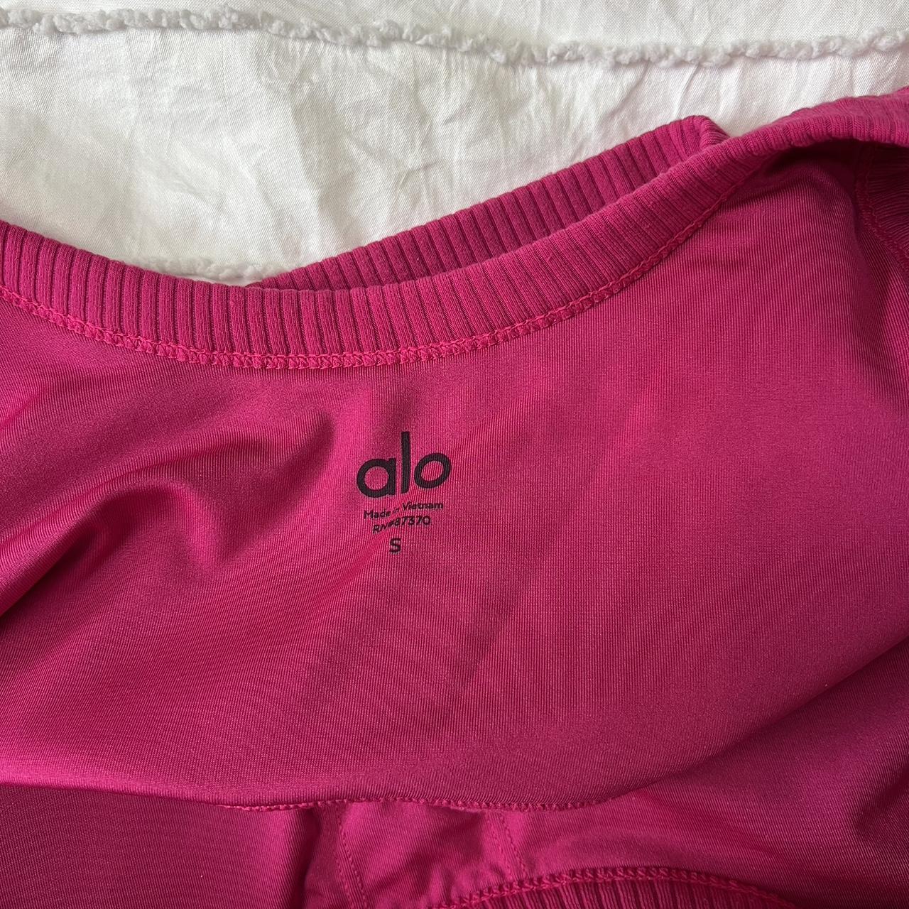 Alo Sports Bra- Pink Size Small Only worn a couple... - Depop