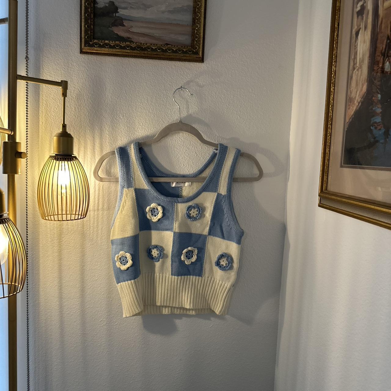 Luca & Gray knit tank 💌 so sweet and floral 💌 rip... | Depop