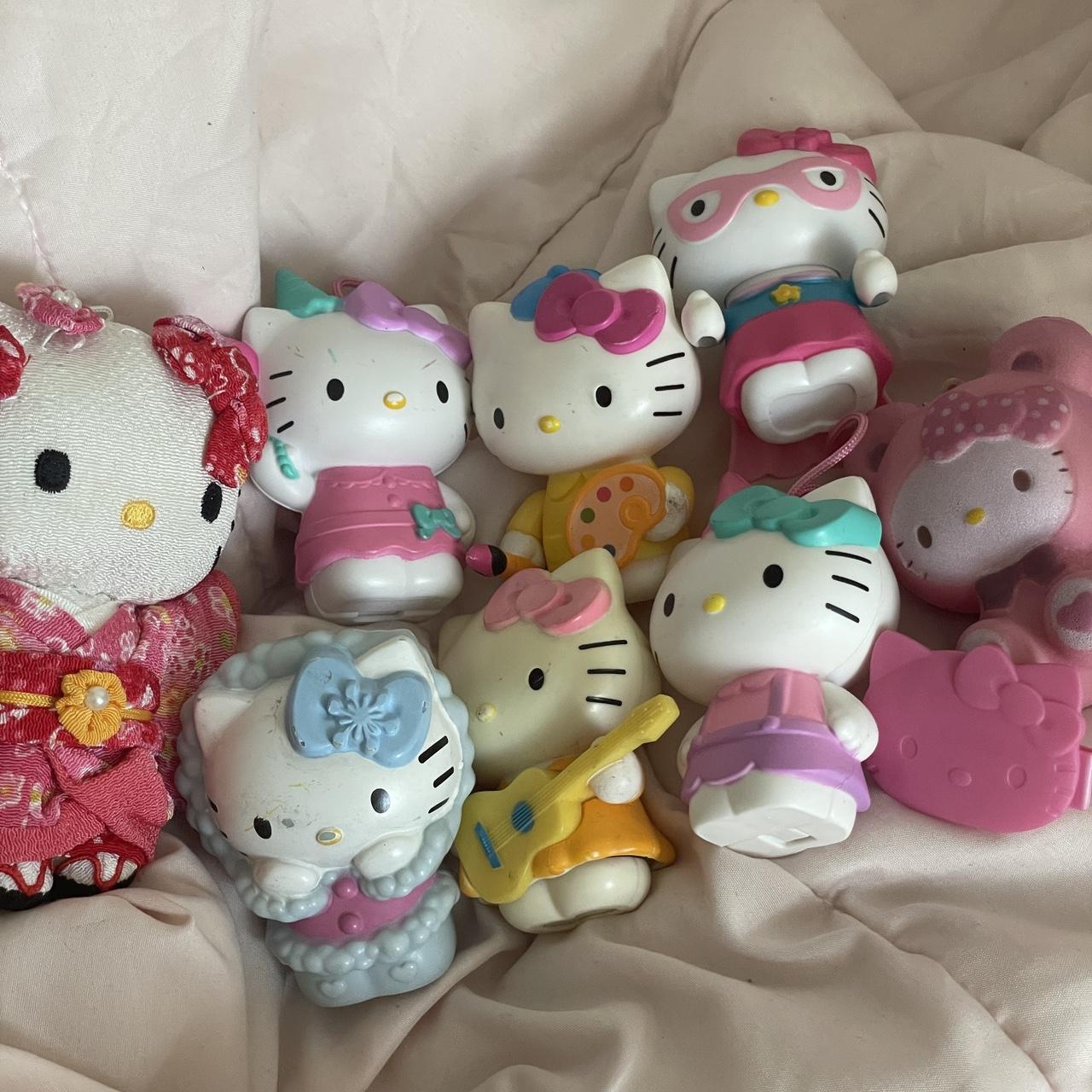 hello kitty bundle 🎀 all 9 items 6 mcdonald’s... - Depop