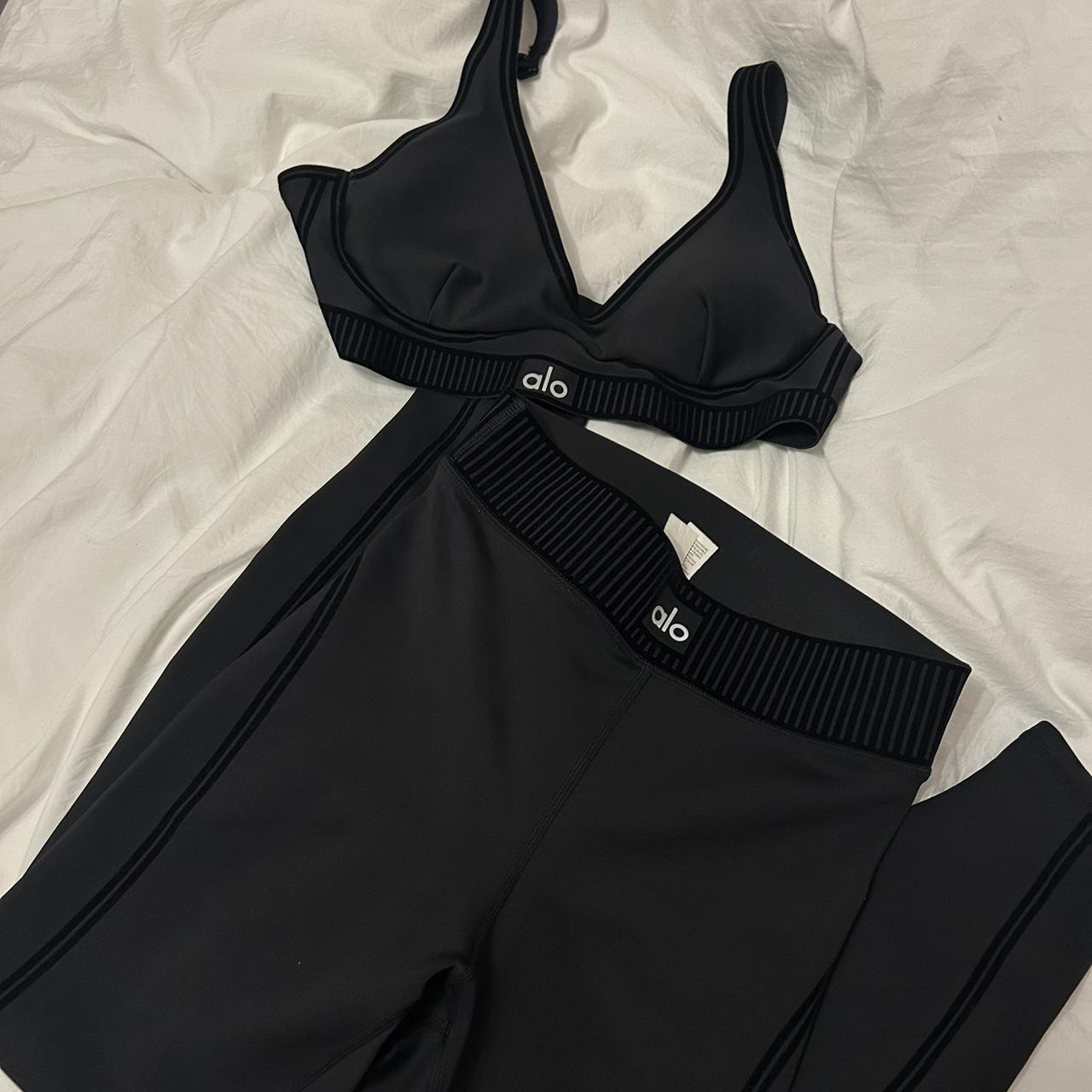 Alo yoga set, top is small leggings are xs - Depop
